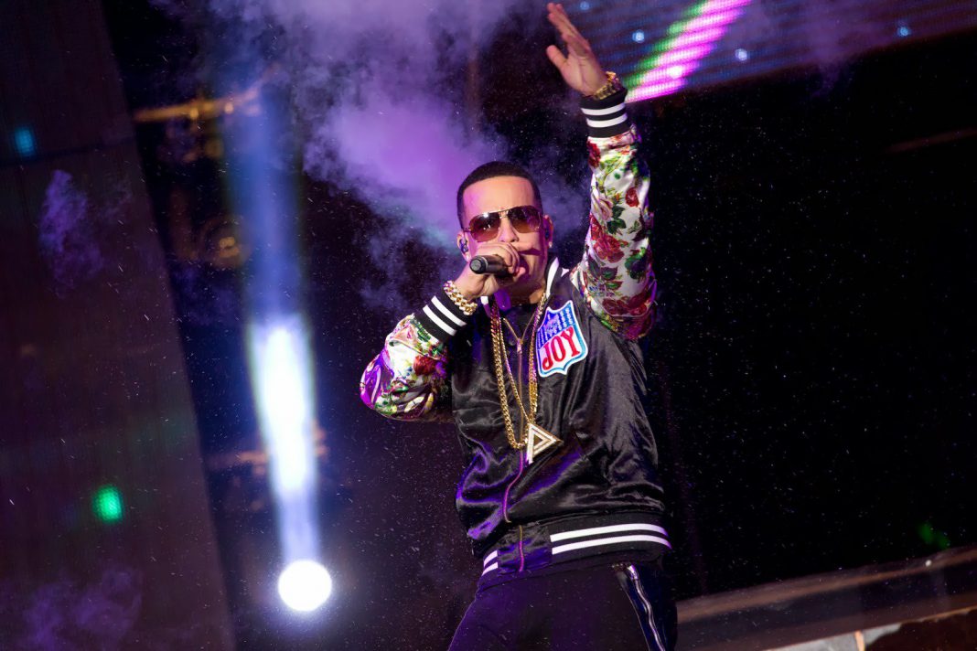Daddy Yankee le da un giro a “Vuelve” con su primer vídeo en vertical