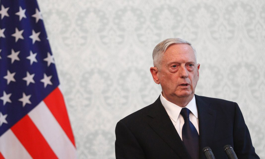 Mattis afirma que EEUU no dejará a Afganistán frente a enemigo "despiadado"