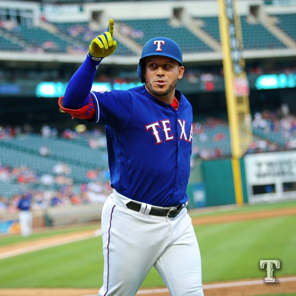 Asdrúbal Cabrera fue colocado en asignación por Texas
