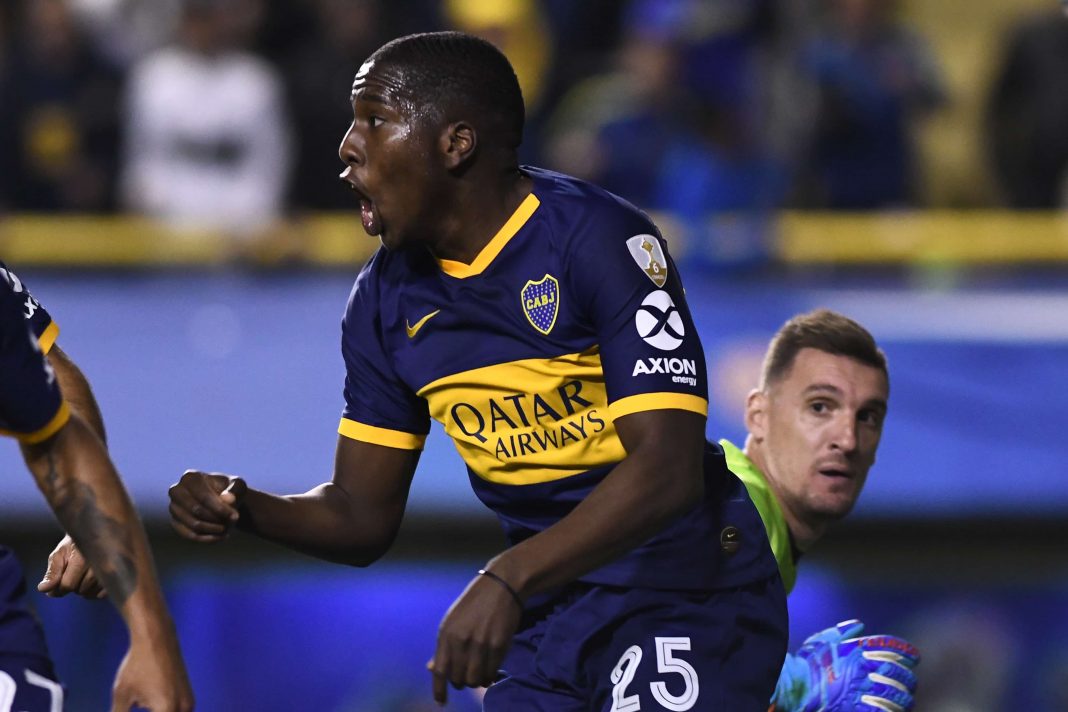 Hurtado es el segundo venezolano que logra levantar la Superliga Argentina