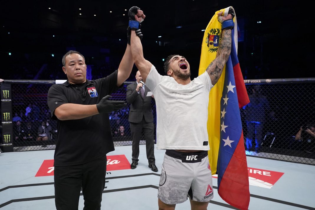 Omar Morales continúa su invicto en la UFC