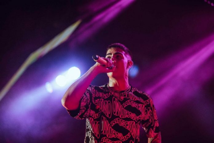 Lunay sigue su exitoso paso en el género urbano grabando en inglés