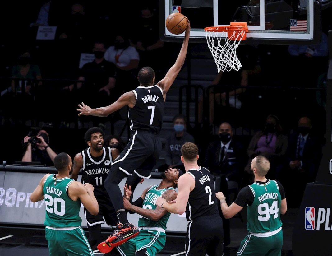 El "Big Three" se hizo sentir en primer triunfo de Nets en playoffs