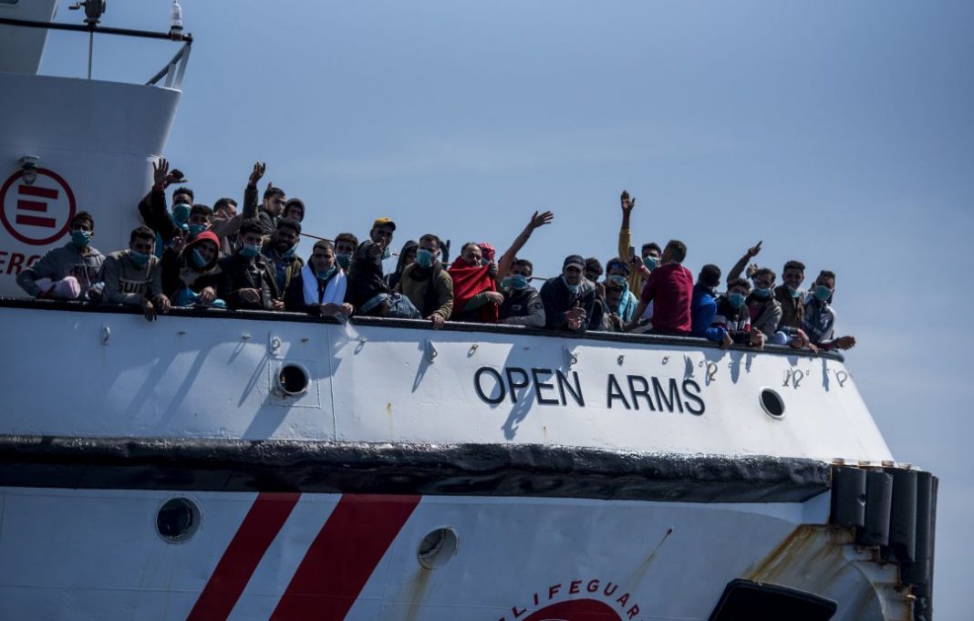El "Open Arms" vuelve al Mediterráneo, tras dos meses y medio de bloqueo