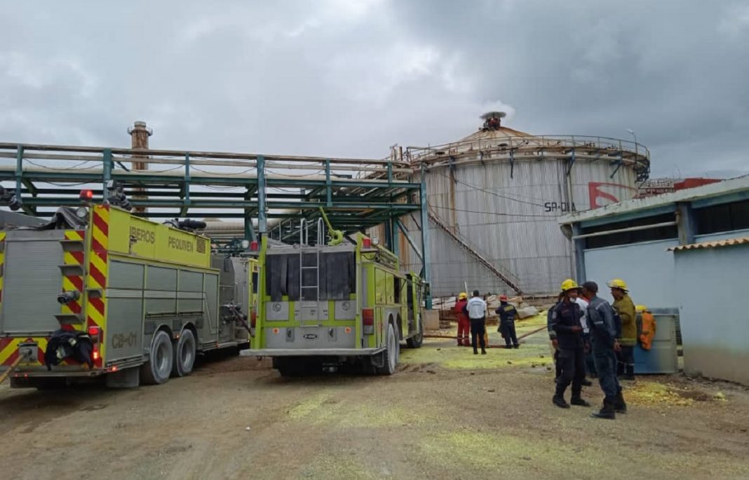 Se incendió tanque de azufre en Pequiven Morón