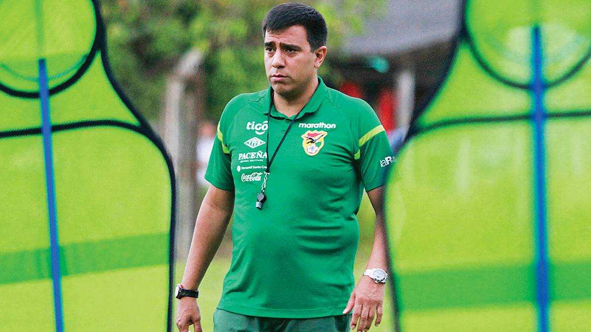 Farías denuncia que recibió amenazas de la hinchada boliviana
