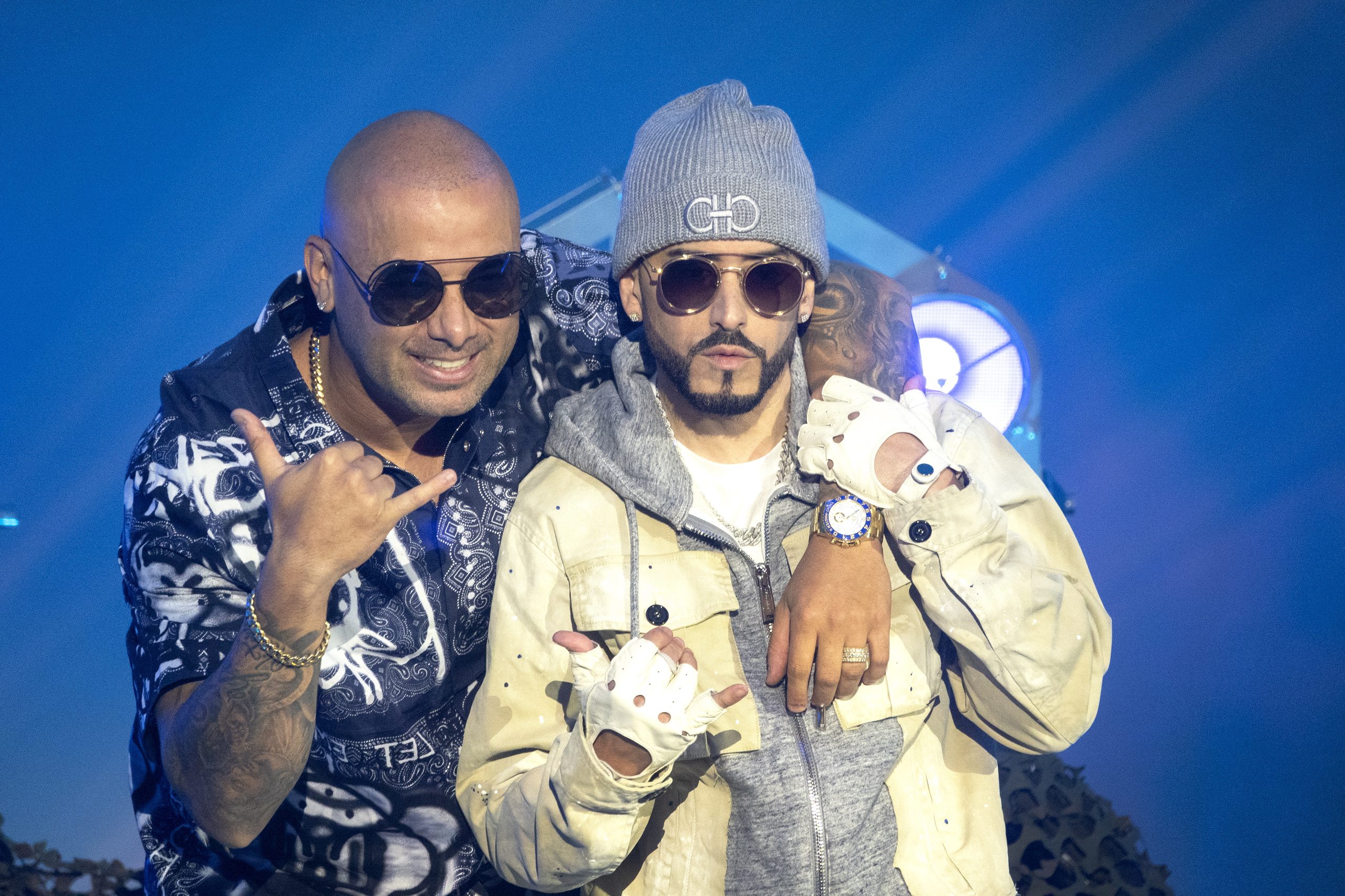 Yandel lanzará nuevas zapatillas junto a Ewing Athletics