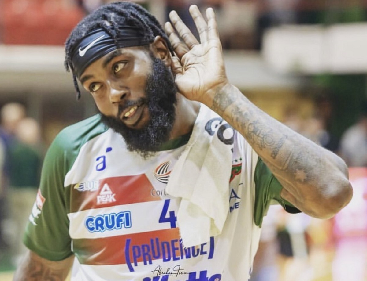 El importado Dwayne Davis se une a Trotamundos BBC