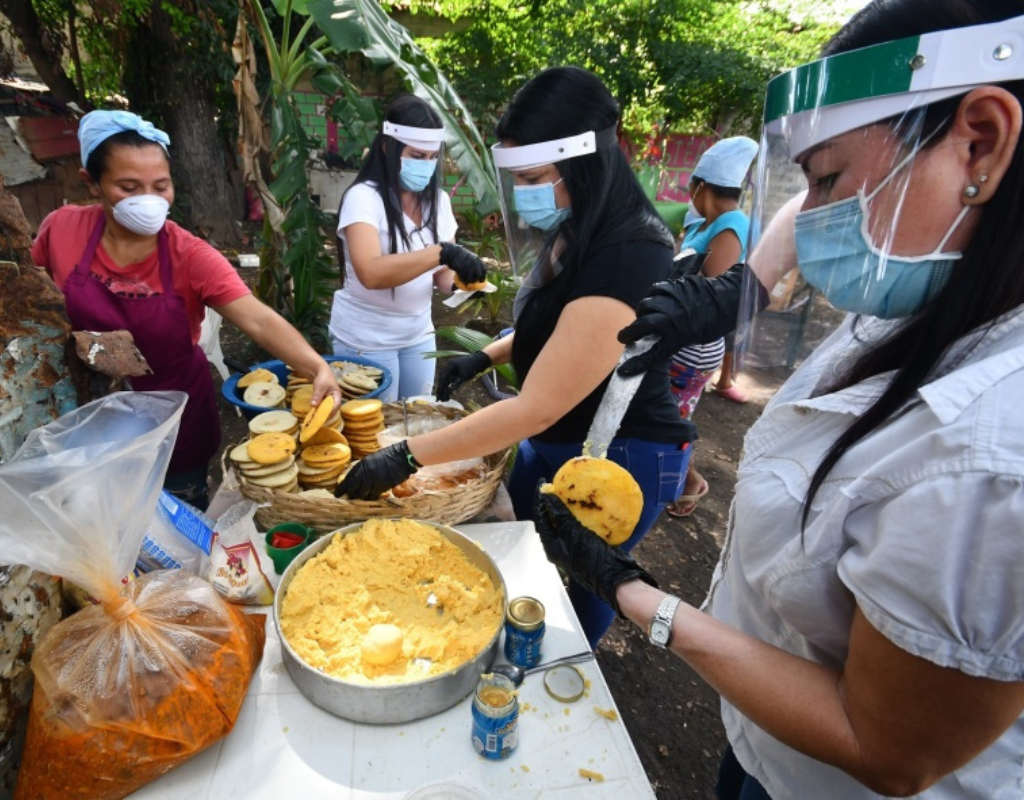 "Mega arepazo Venezuela sin fronteras" entregará 100 mil arepas este ...
