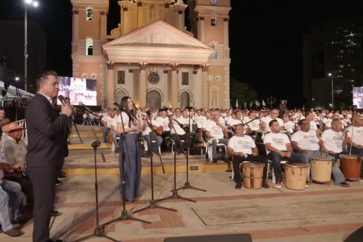 Al son de la gaita, Venezuela obtuvo un récord Guinness con la orquesta ...