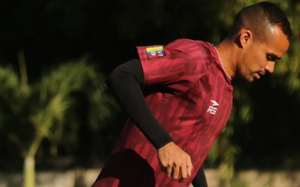 Leonardo Aponte firmó por dos temporadas con el Carabobo Fútbol Club