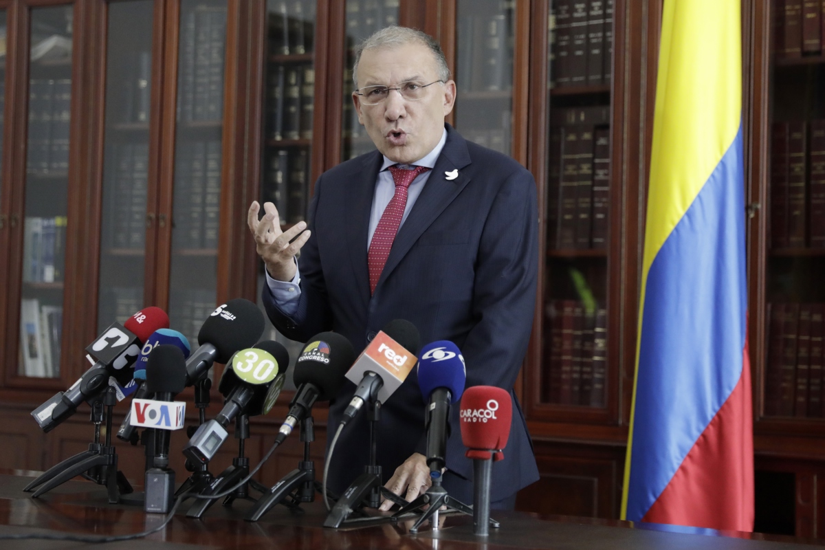 El presidente del Senado colombiano pide respeto por las instituciones