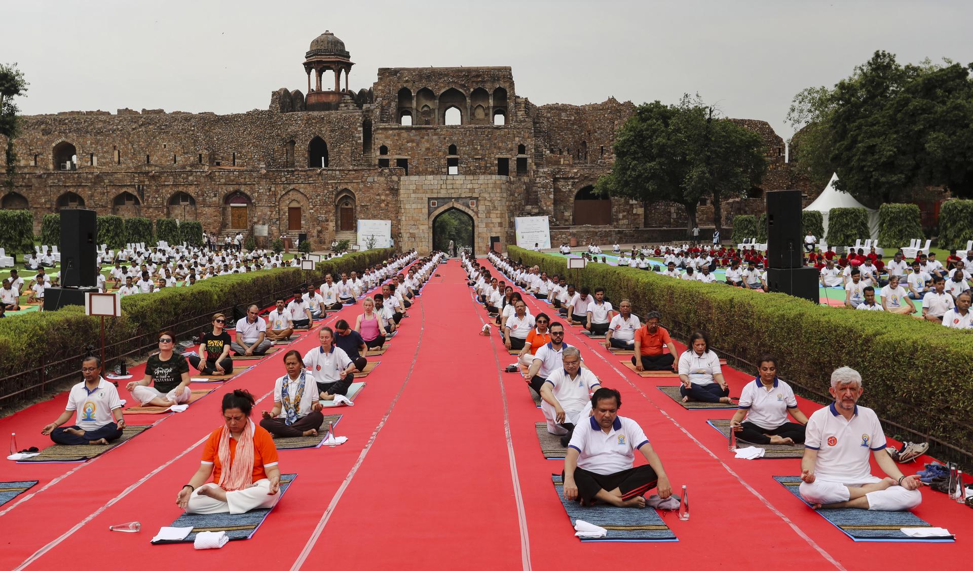 La India bate un récord Guinness con 153 mil participantes en la mayor ...