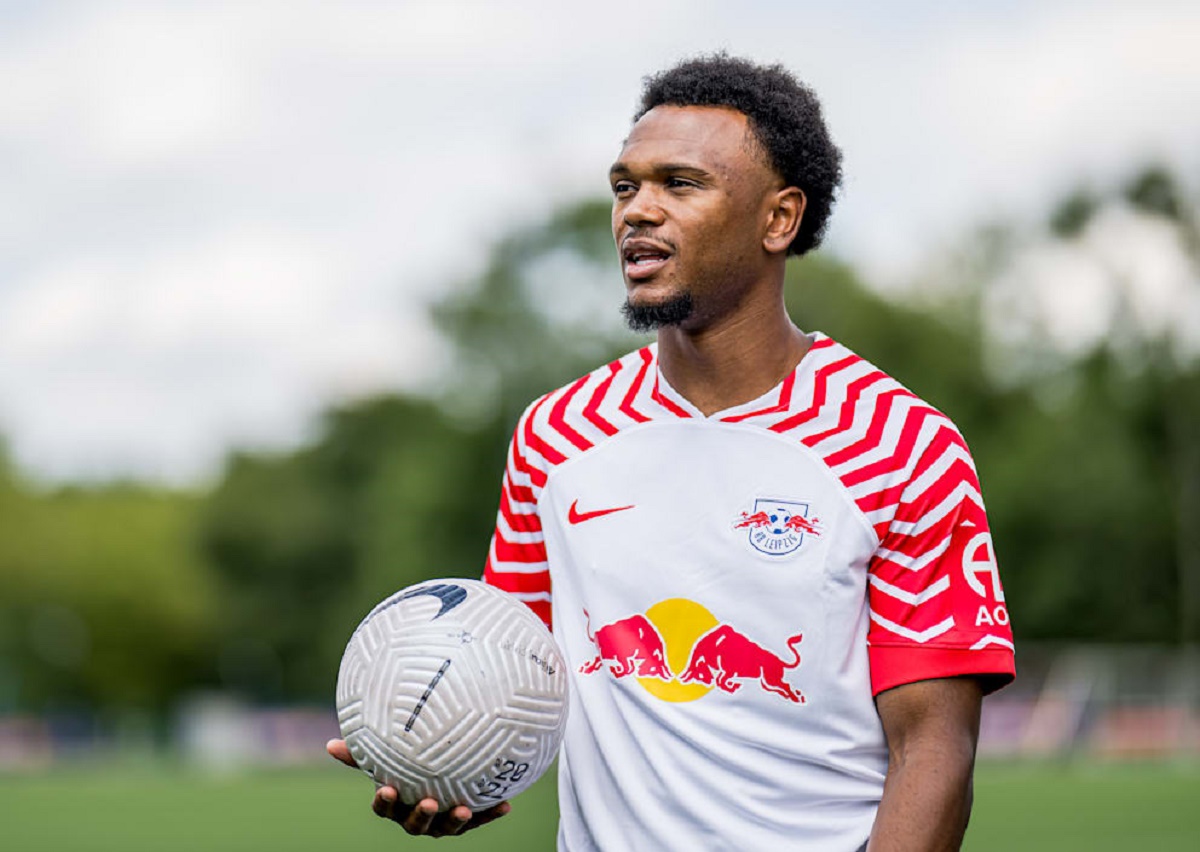 El RB Leipzig anunció el fichaje del delantero belga Loïs Openda