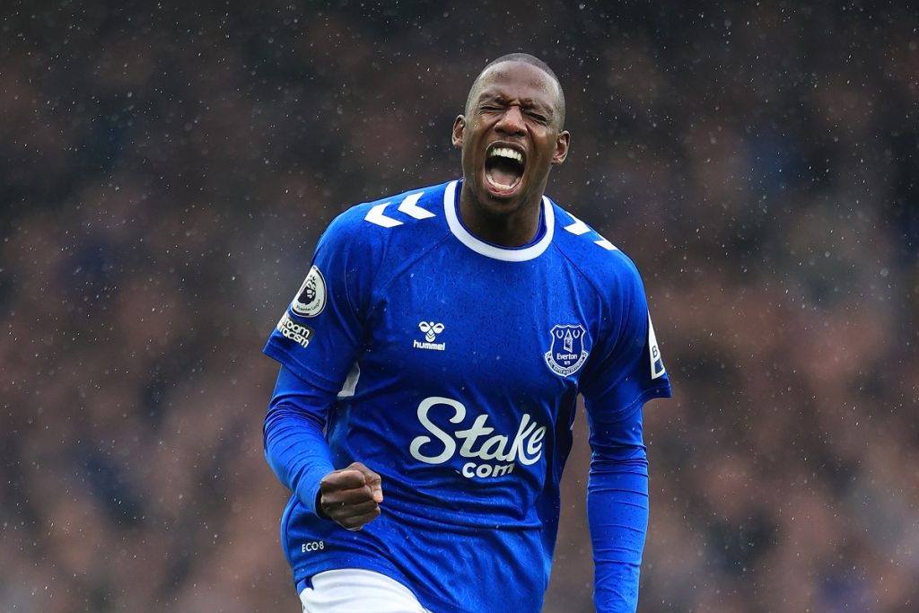 El Everton logra la primera victoria de la temporada en la Premier League