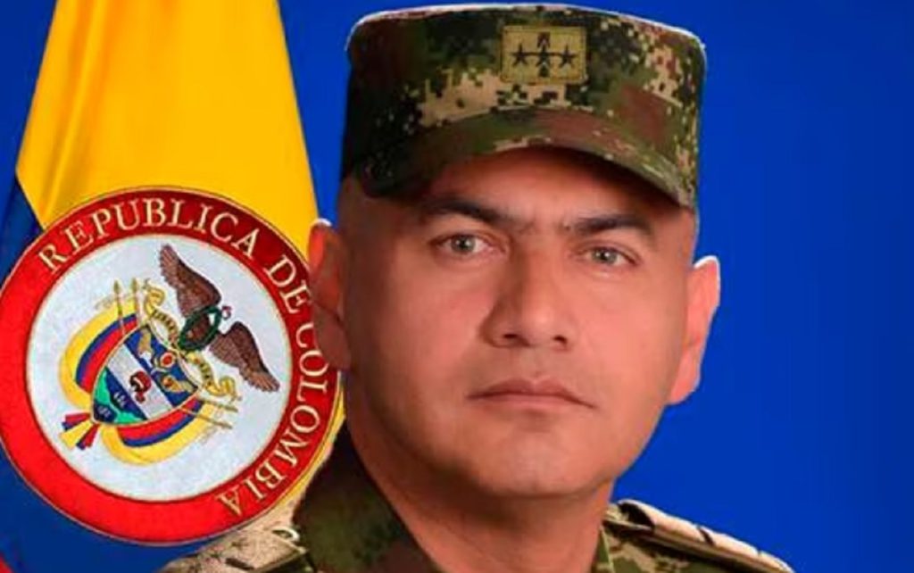 Investigan a un general del Ejército colombiano por presunta corrupción ...