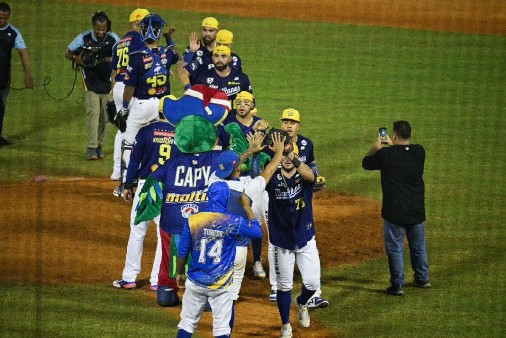 Magallanes venció a Zulia y se mantiene con vida