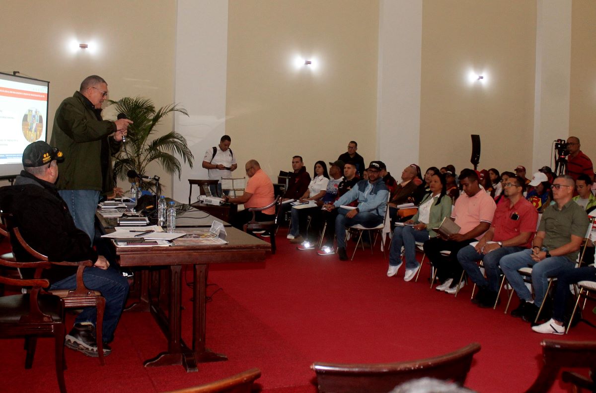 Ministro Tellería: “Hay que consolidar un nuevo modelo exportador”