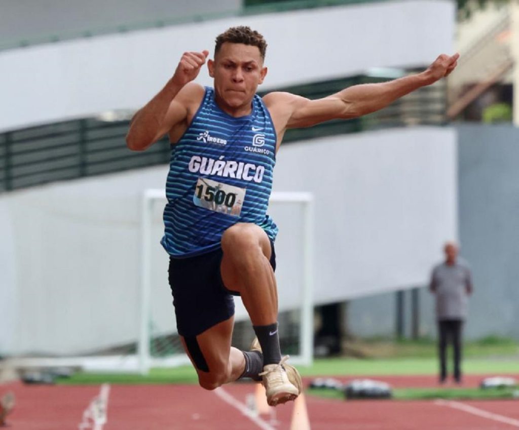 Leodan Torrealba aseguró presencia venezolana en salto triple de París 2024