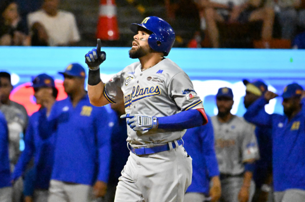 Magallanes arranca con una histórica producción de carreras