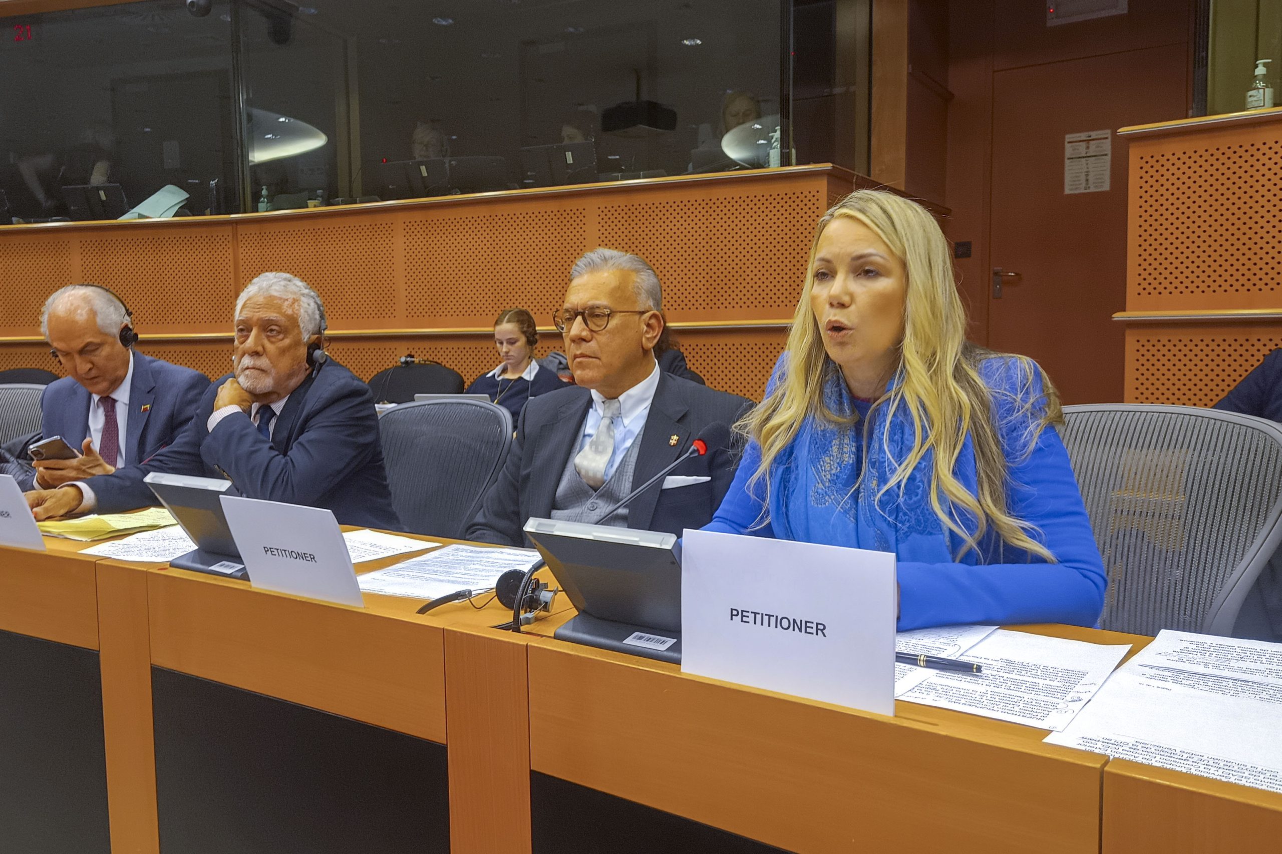 Oposición pide a la UE que reclame a la CPI orden de detención