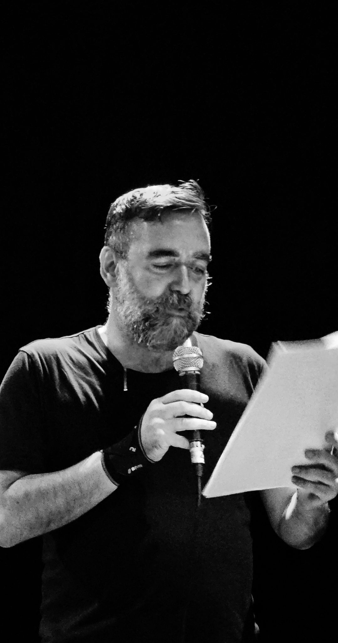 Carlos Be y los 13 del "Laboratorio de Escritura e Interpretación Teatral"